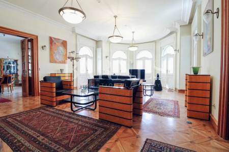 Luxury real estates for sale in the whole territory of Hungary